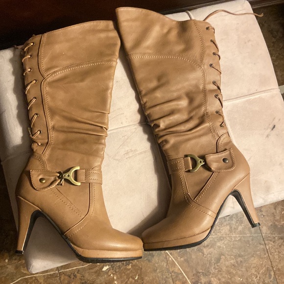 TOP Moda | Shoes | Heals Boots That Lace Up In The Back | Poshmark